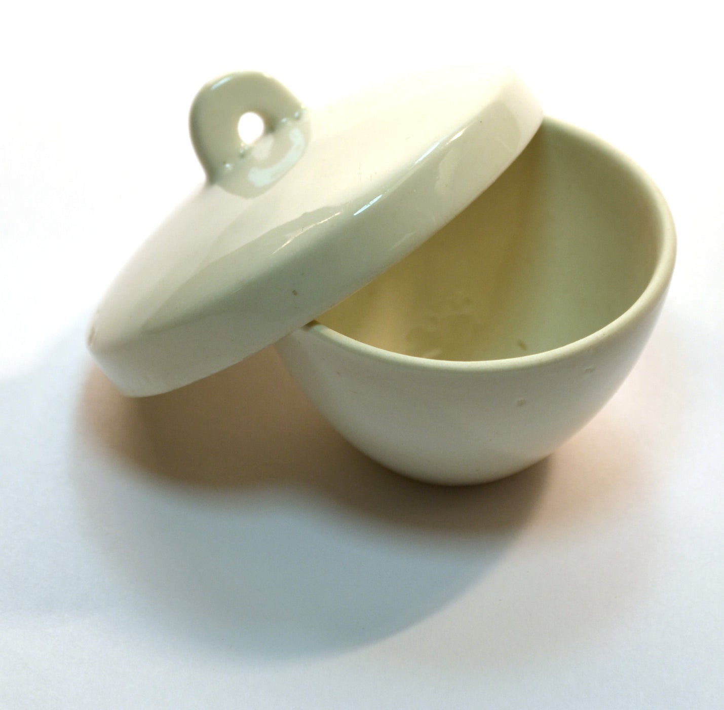 Porcelain Crucible with Lid, 30mL Capacity - Squat Form — hBARSCI