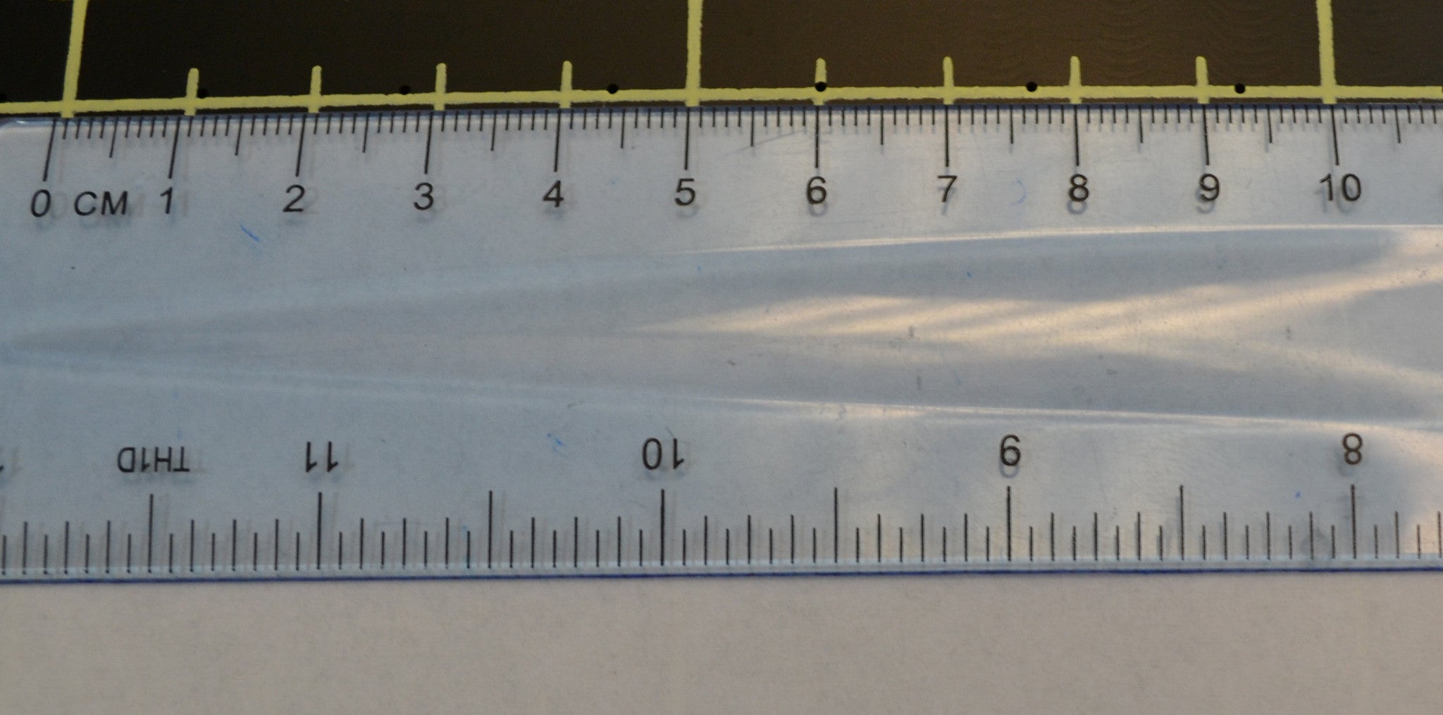 Eisco Labs Physics Air Table for frictionless Motion, Workable area 65 ...